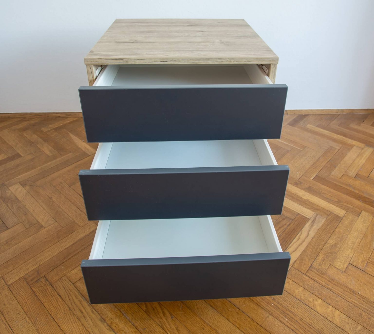 Predalnik na kolesih K2 - brez ročajev - Hobi Studio