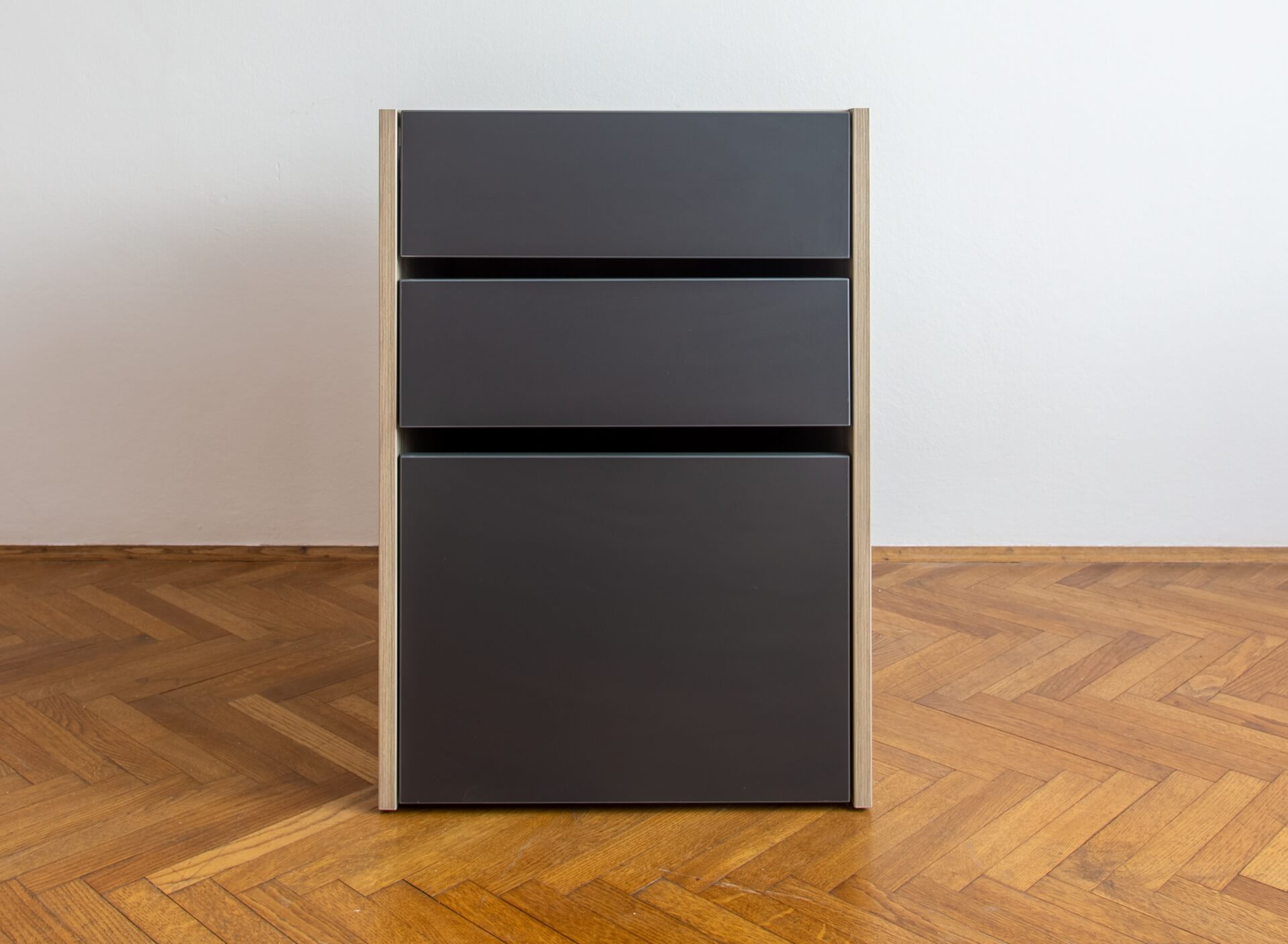 Predalnik S2 - Hobi Studio